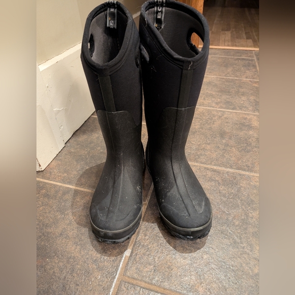 Bogs | Shoes | Black Classic Bogs Waterproof Winter Boots | Poshmark